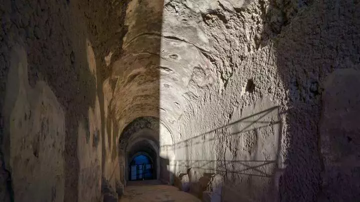 Turista devolve artefatos roubados de Pompeia para quebrar 'maldição' de 15 anos