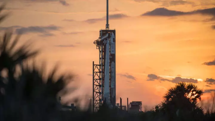 Tan-awa ang SpaceX Crew-2 nga Paglansad Sa International Space Station