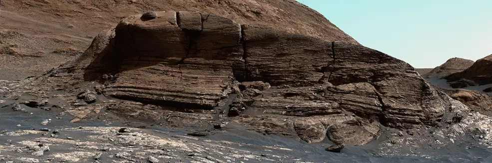 美国宇航局的好奇心发送了令人难以置信的火星悬崖的新自拍和 3D 图像 1568_1