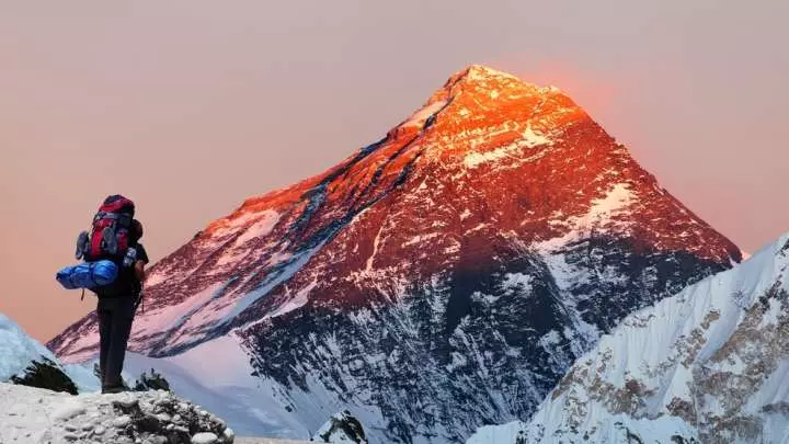 It-Tibdil fil-Klima Qed Tiżvela Kadavri Fuq il-Muntanja Everest