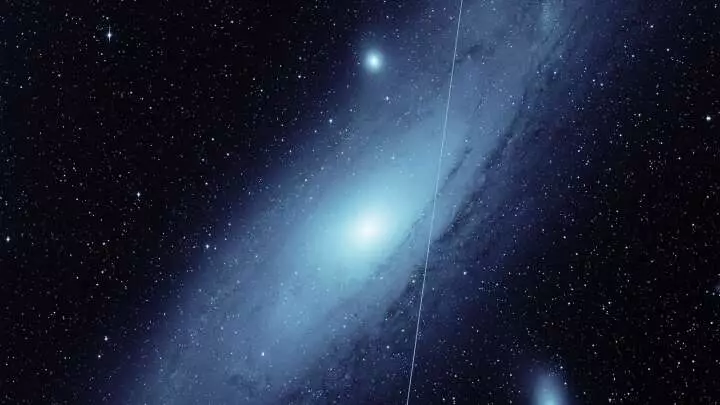 Muskovi sateliti Starlink zdaj fotografirajo petino slik v mraku teleskopa Caltech