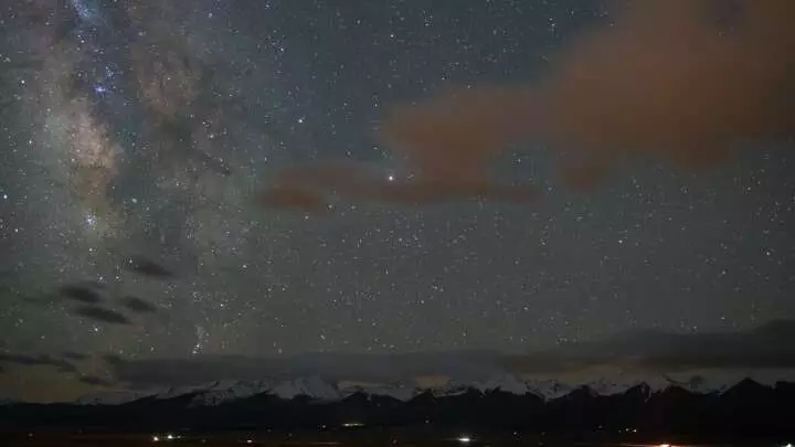 SKYGLOW-video visar upp den himmelska skönheten hos mörka himmelsplatser