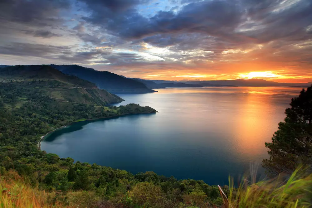 The Toba Supervolcano yana da babban kujera mai girma fiye da rawllestone