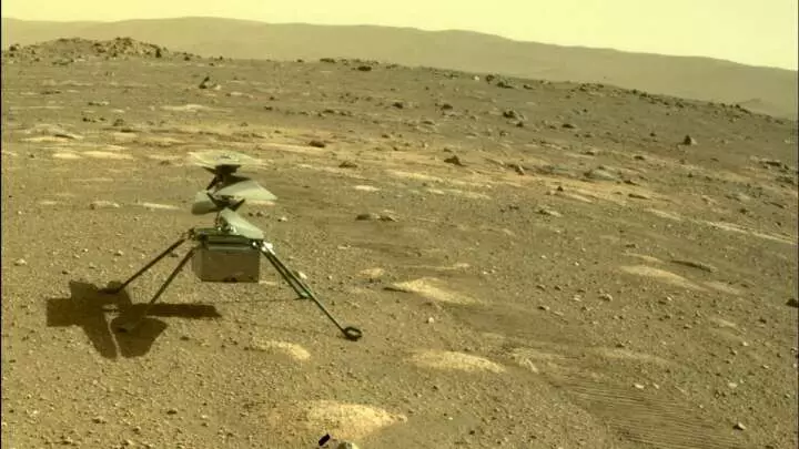 NASA-in helikopter na Mars je bezbedno na zemlji