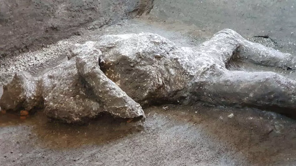 Dúas vítimas máis de mortes inimaxinables en Pompeia descubertas en Cryptoporticus 3088_2