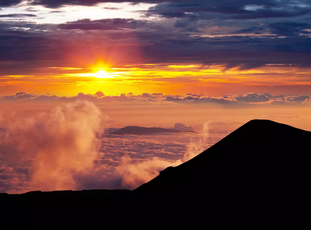 Everest bisa uga ora dadi gunung paling dhuwur ing donya 3125_1