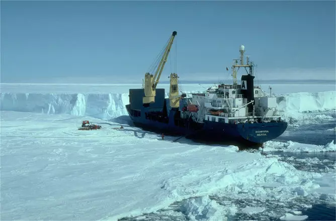 Ky rajon dikur i qëndrueshëm i Antarktikut ka filluar papritmas të shkrihet 3145_2