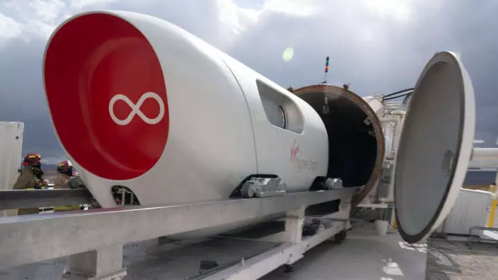 O le Virgin Hyperloop o le a le toe felauaiga pasese, fa'ate'a toetoe lava o le afa o le aufaigaluega