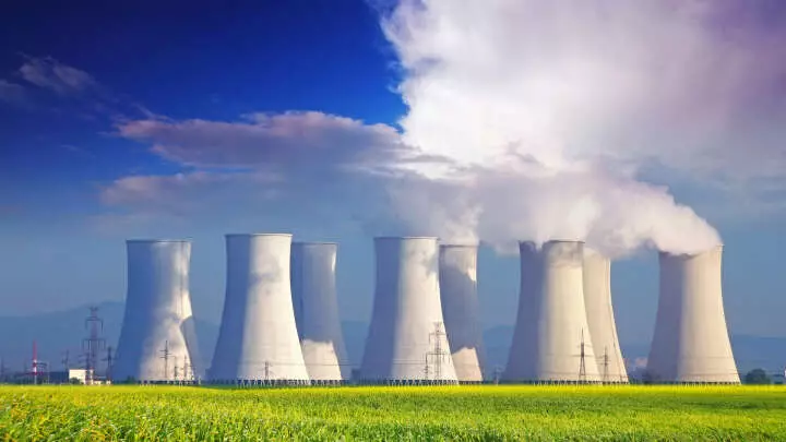 На најевтиниот начин до свет со нула емисии му треба нуклеарна енергија, тврди нова студија