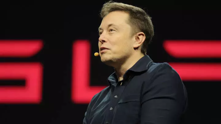 U-Elon Musk Uqala Inkampani Ebizwa Nge-Neuralink Ukulawula Ubuchopho Bakho