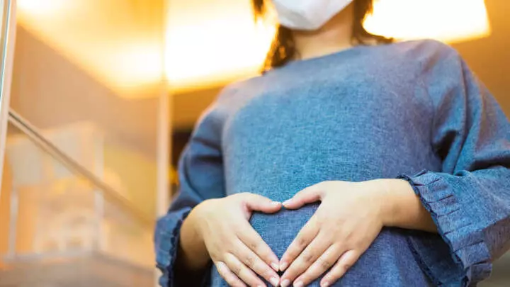 Twee COVID-19-vaccins zijn veilig en effectief tijdens de zwangerschap, zegt nieuwe studie