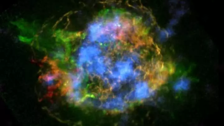 Setšoantšo sa Supernova Core Lekhetlo la Pele