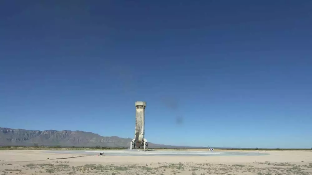 Blue Origin testa con successo il sistema di fuga dell'equipaggio in un passo importante verso i turisti spaziali volanti 4052_4