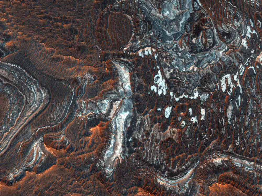 Martian Grand Canyon ၏ ဤ Drool-ထိုက်တန်သောပုံများဖြင့် သင့်ကိုယ်သင် အာရုံပြောင်းပါ။ 5003_1