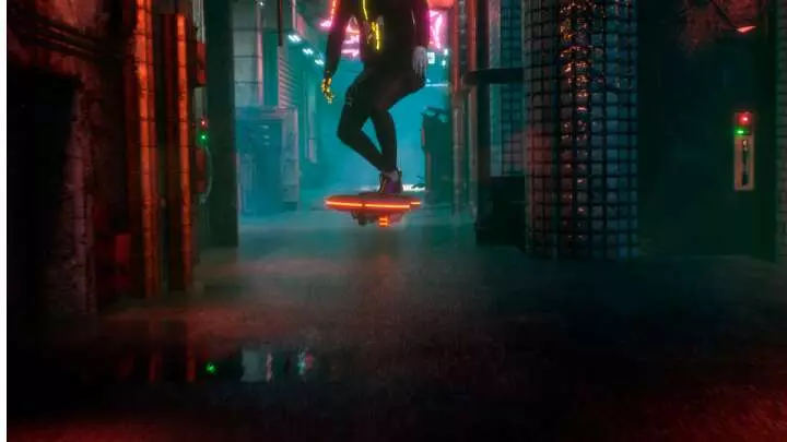 Real-Life Green Goblin An Kama Akan Kamara Ta Haɓaka Ta Birni Akan Haƙiƙanin Hoverboard