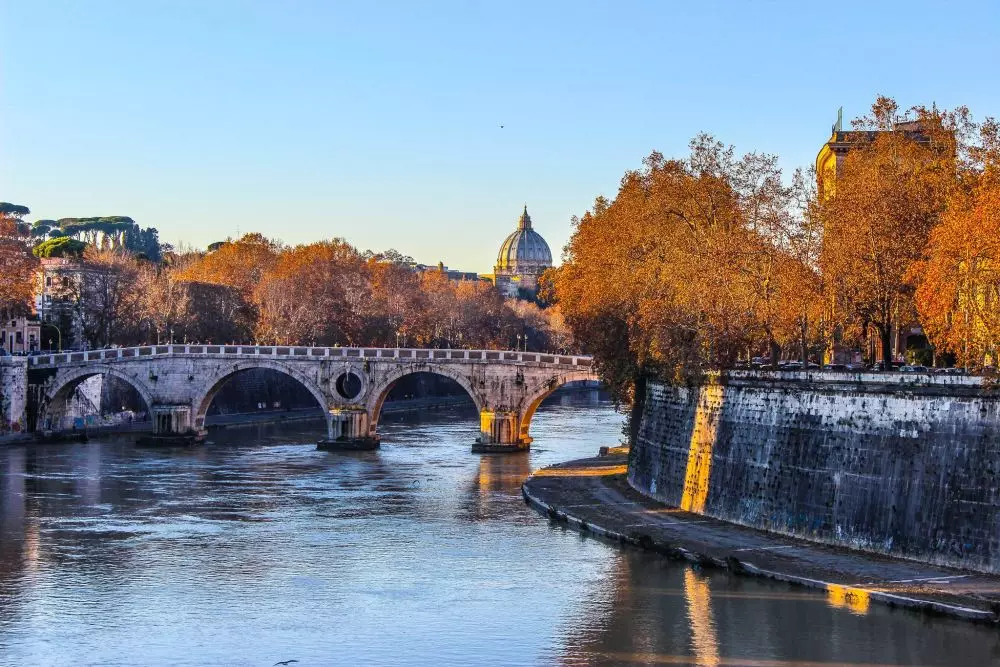 Questo vulcano italiano sta per esplodere e seppellire Roma? 5481_1