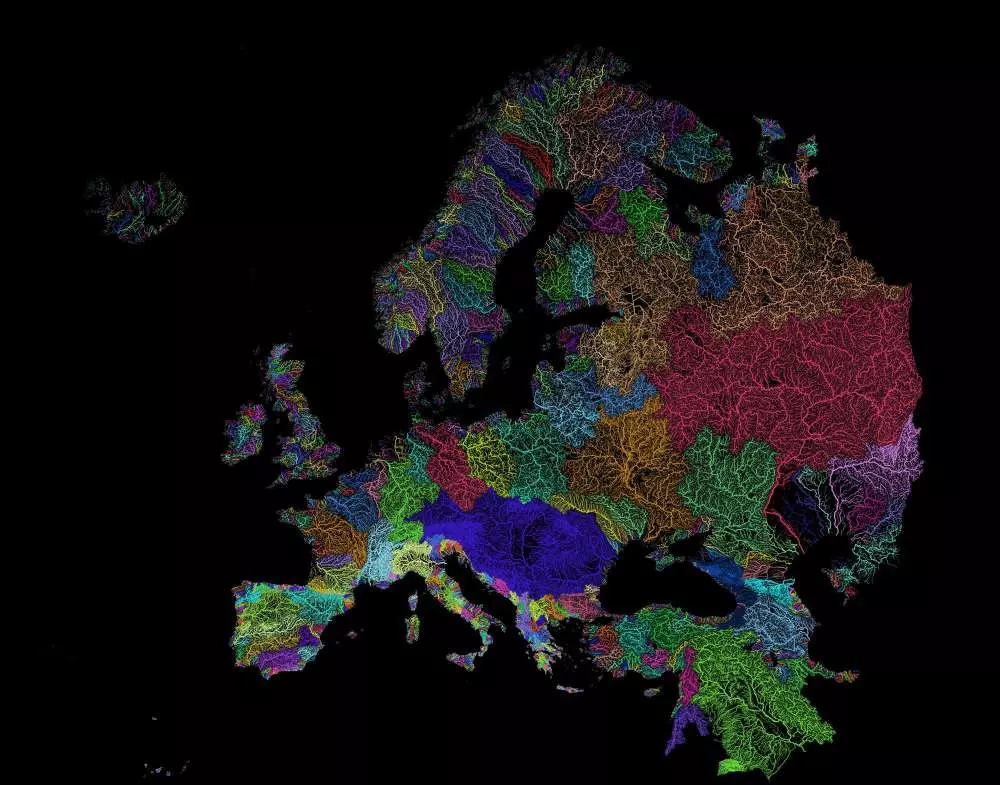 Bu Renkli Haritalar Nehir Havzalarının Şaşırtıcı Derecede İlginç Olduğunu Gösteriyor 5914_1