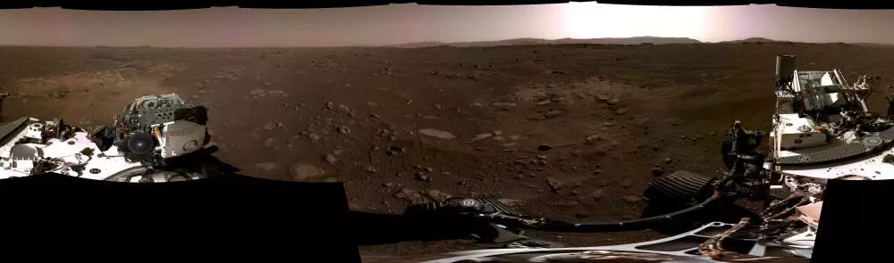 Ifarada ti Yipada Panorama ti o ni iwọn 360 akọkọ ti Mars Ati pe o yanilenu 721_1