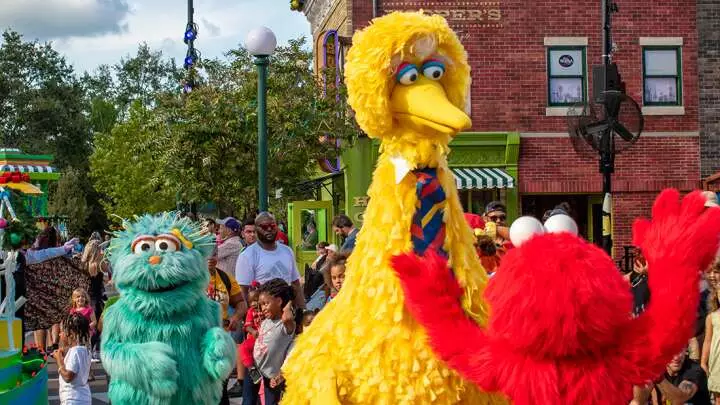 Big Bird Kien Kważi Abbord Challenger Space Shuttle