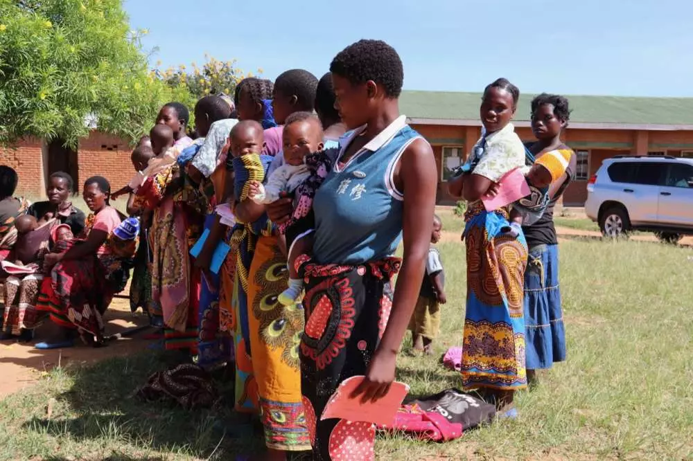 Wêreld se eerste malaria-entstof begin landmerk-loodsprogram in Malawi 7713_1
