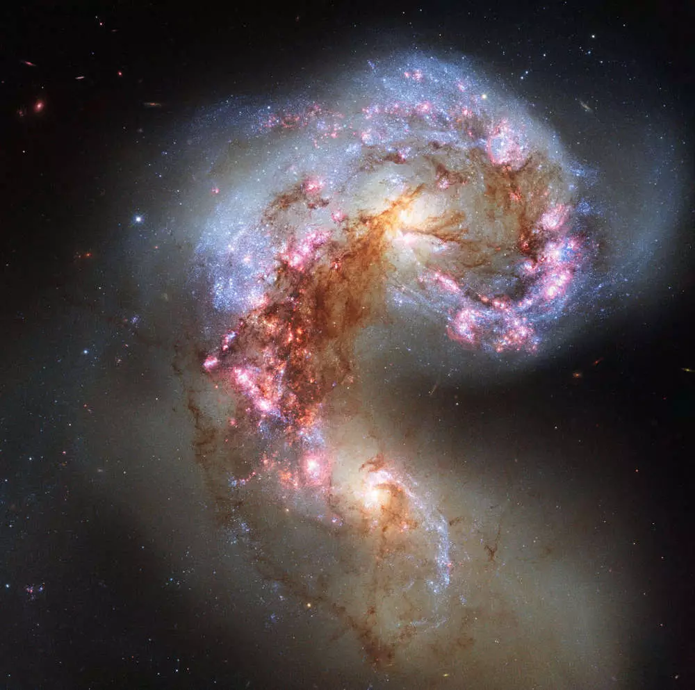 Halo Sombrero galaksije nagovještava burnu prošlost 7995_2