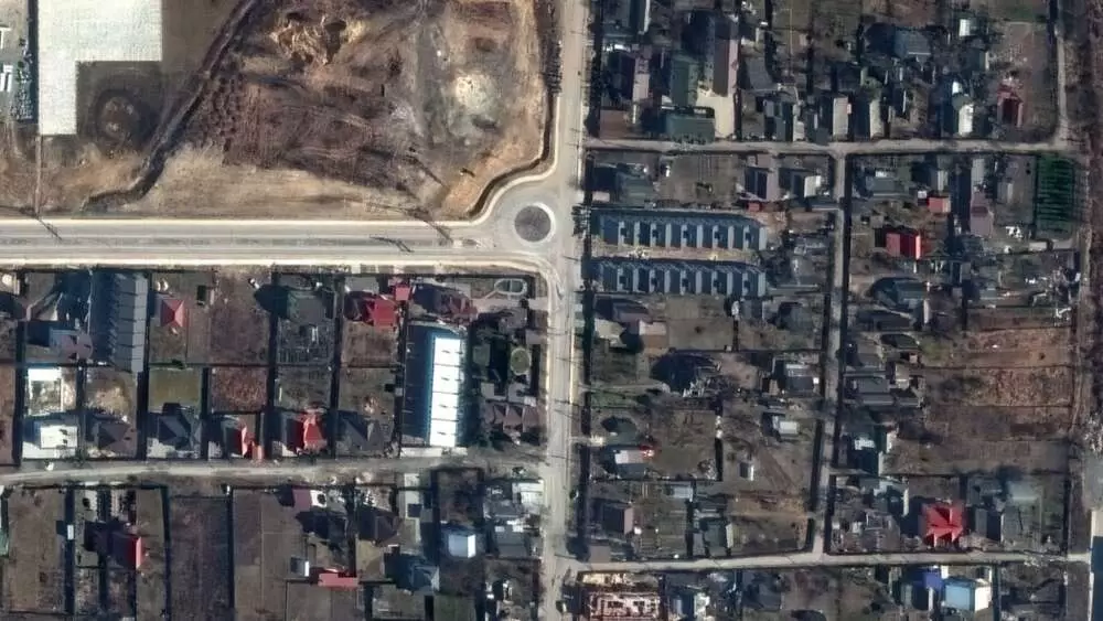 Satelitní snímek Bucha