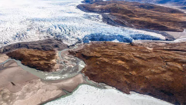 Antarctica uye Greenland's Ice Sheet Inonyunguduka Panzira Ne 'Yakaipisisa-Nyaya Mamiriro' ekufanotaura.